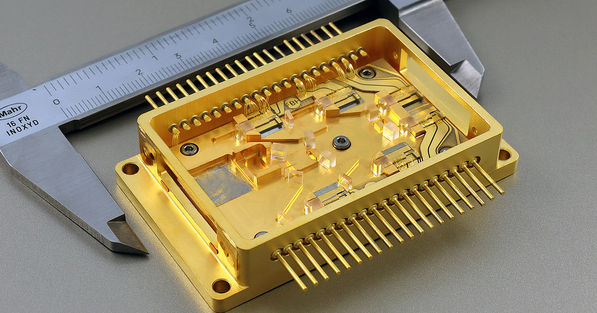 Micro-integrated high-power infrared laser source for direct material ...