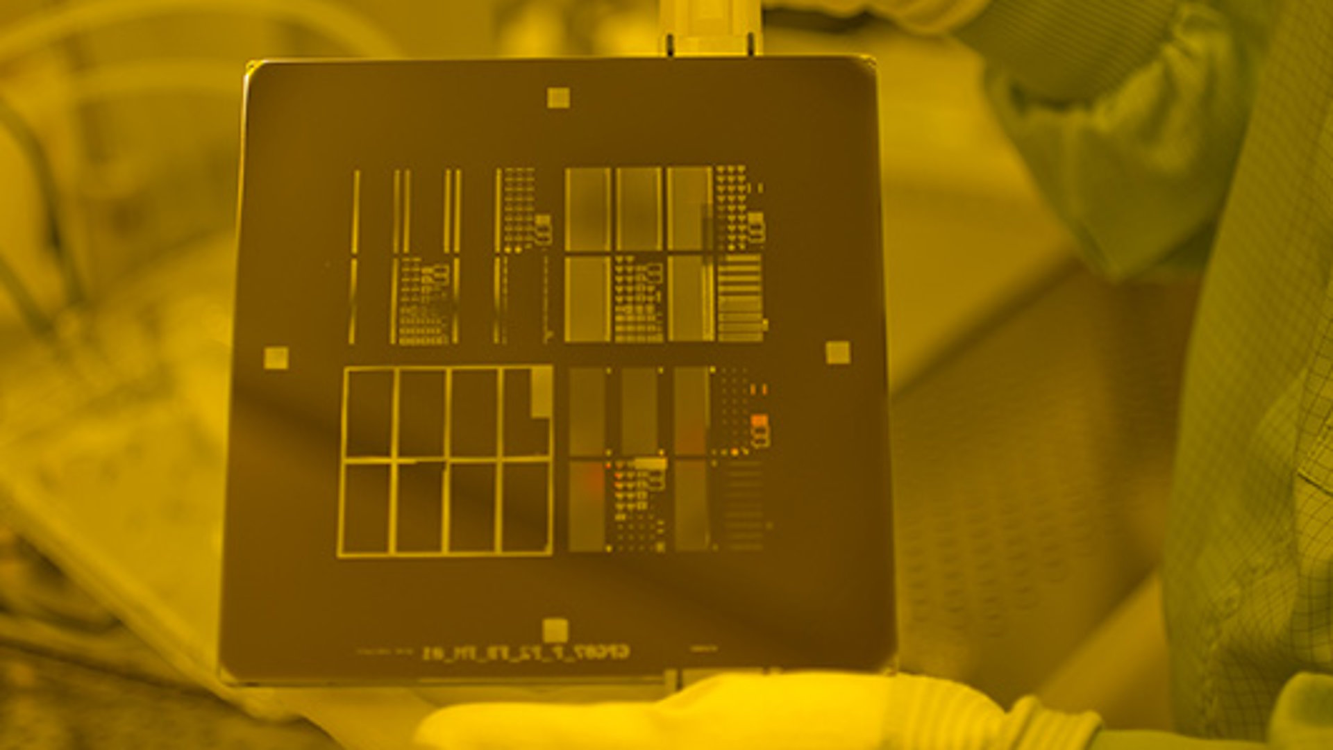 Wafer Processes & Masks | Ferdinand-Braun-Institut